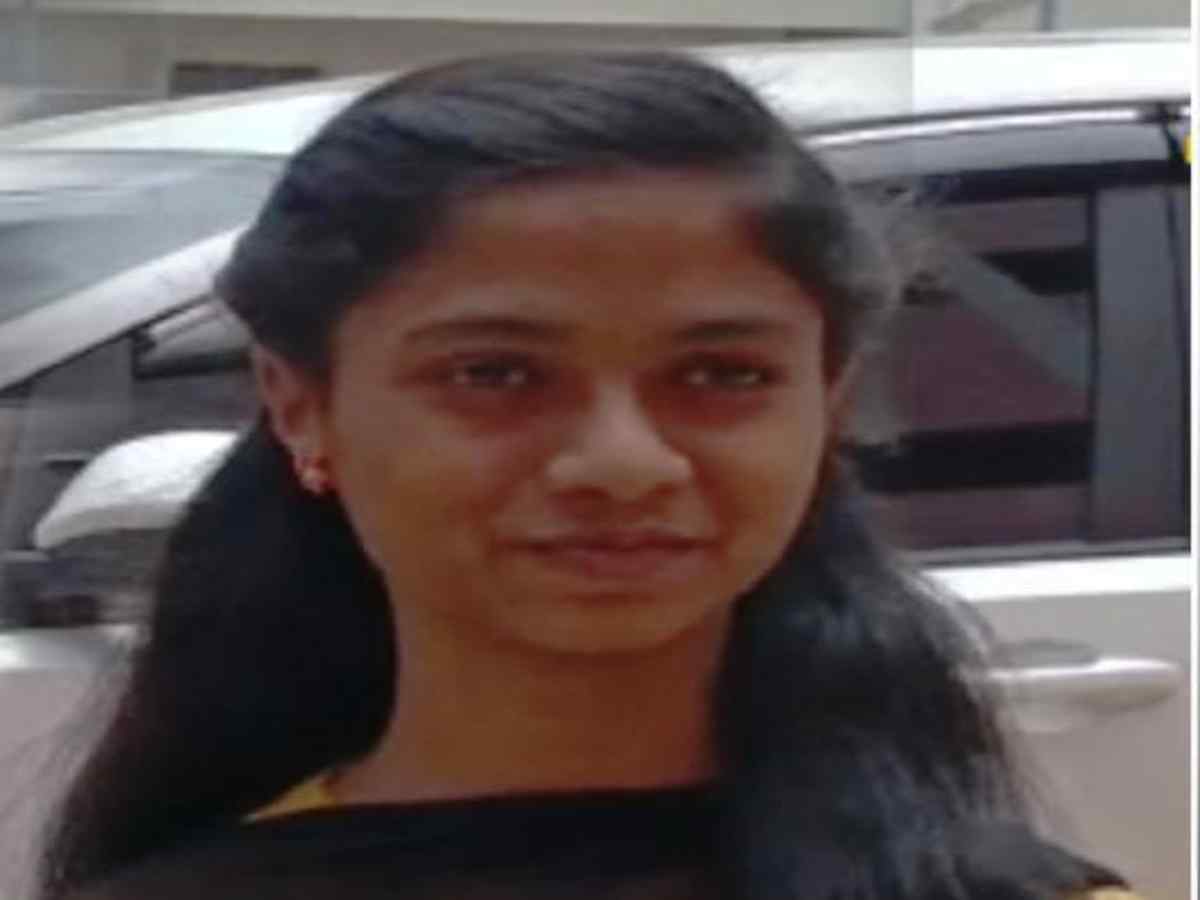 TN 12th Exam Achiever Nandhini interview: படிக்க வைக்க காசு இல்லைனு ...
